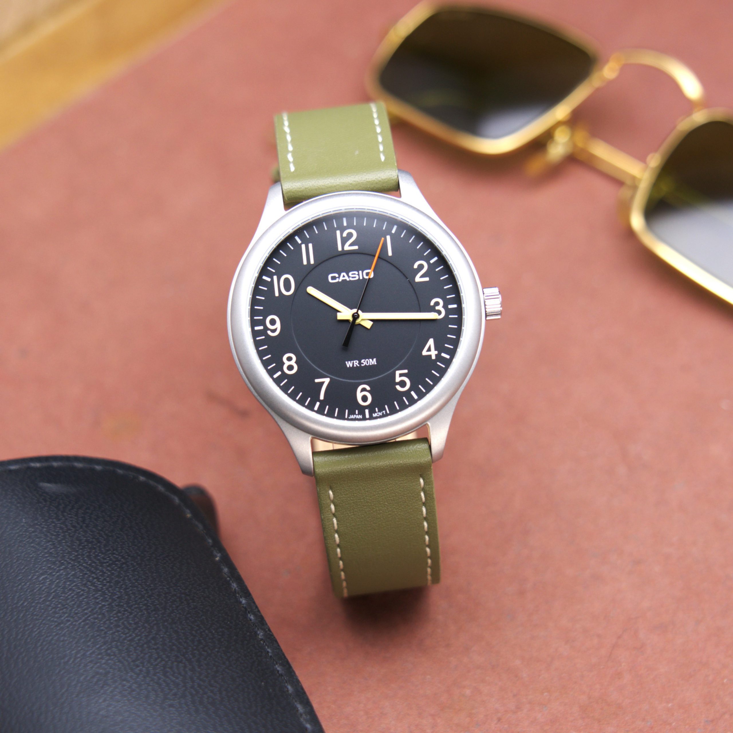 خرید ساعت مچی از برند کاسیو مدلtitle